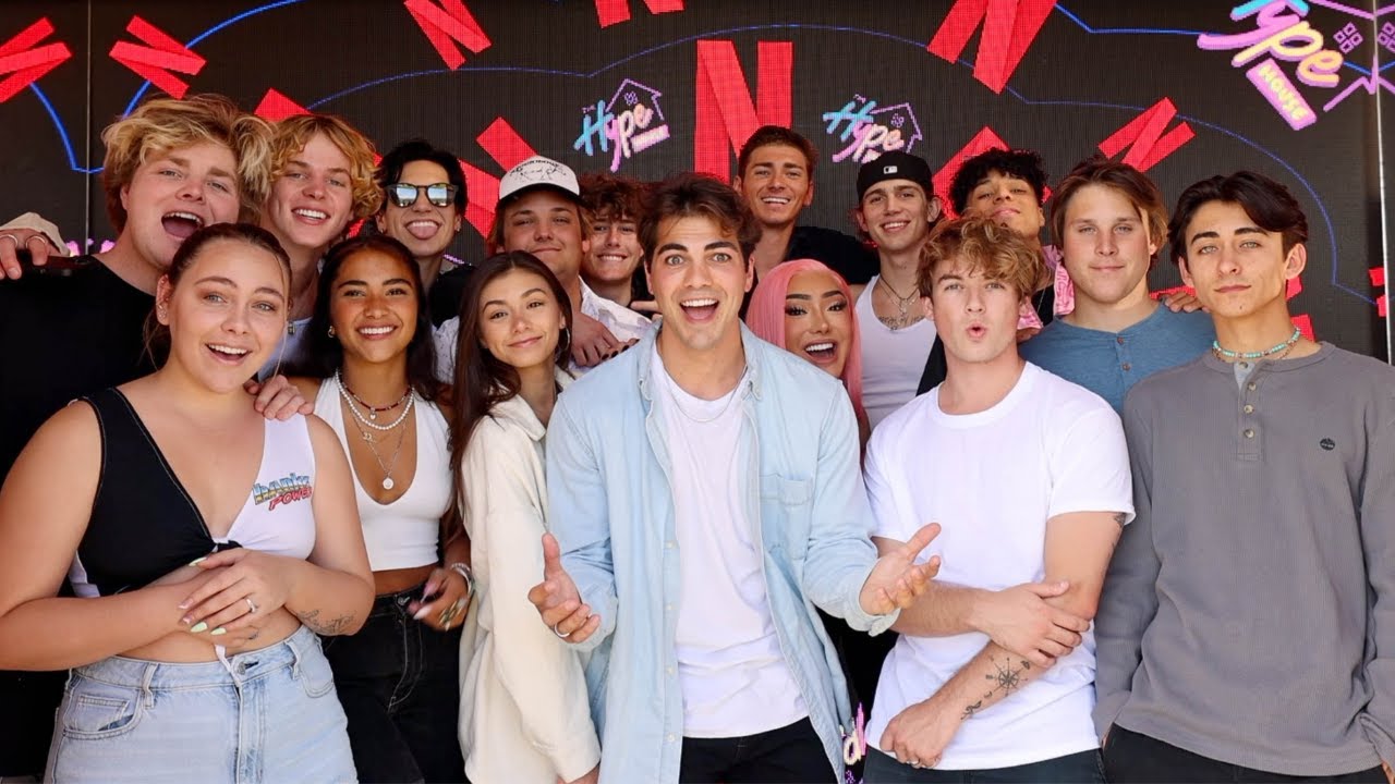 Hype House (Netflix) : quand sortira la saison 2 ? – Clifhangr